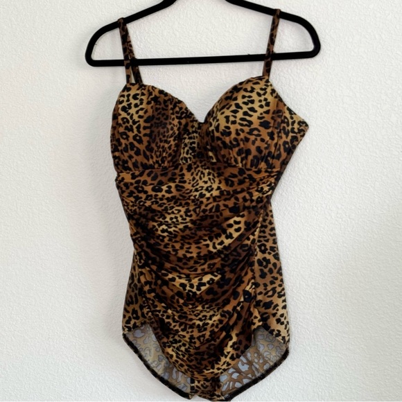 Miraclesuit | Swim | Miraclesuit Rialto Leopard One Piece Swimsuit 6 ...